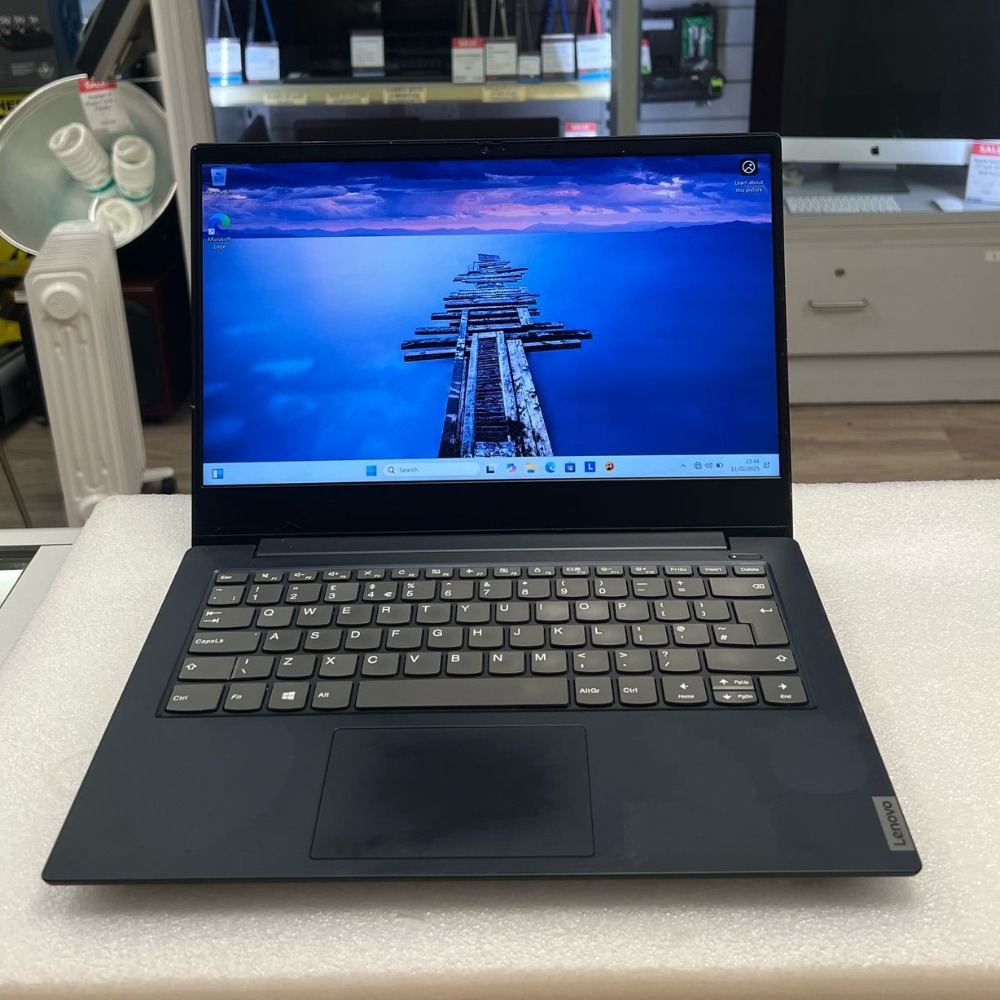 Pre-owned Lenovo Laptop IdeaPad S340 i3(8th Gen) 8GB RAM 128GB SSD **WARRANTY** - Own4Less